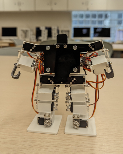 香港高中生打造世界最小人形机器人 | 吉尼斯世界纪录