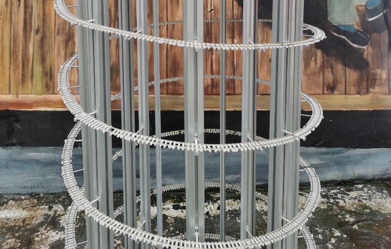 Tallest continuous toy train track | 吉尼斯世界纪录