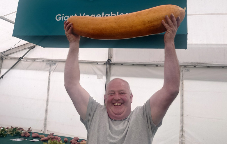 Heaviest cucumber | 吉尼斯世界纪录