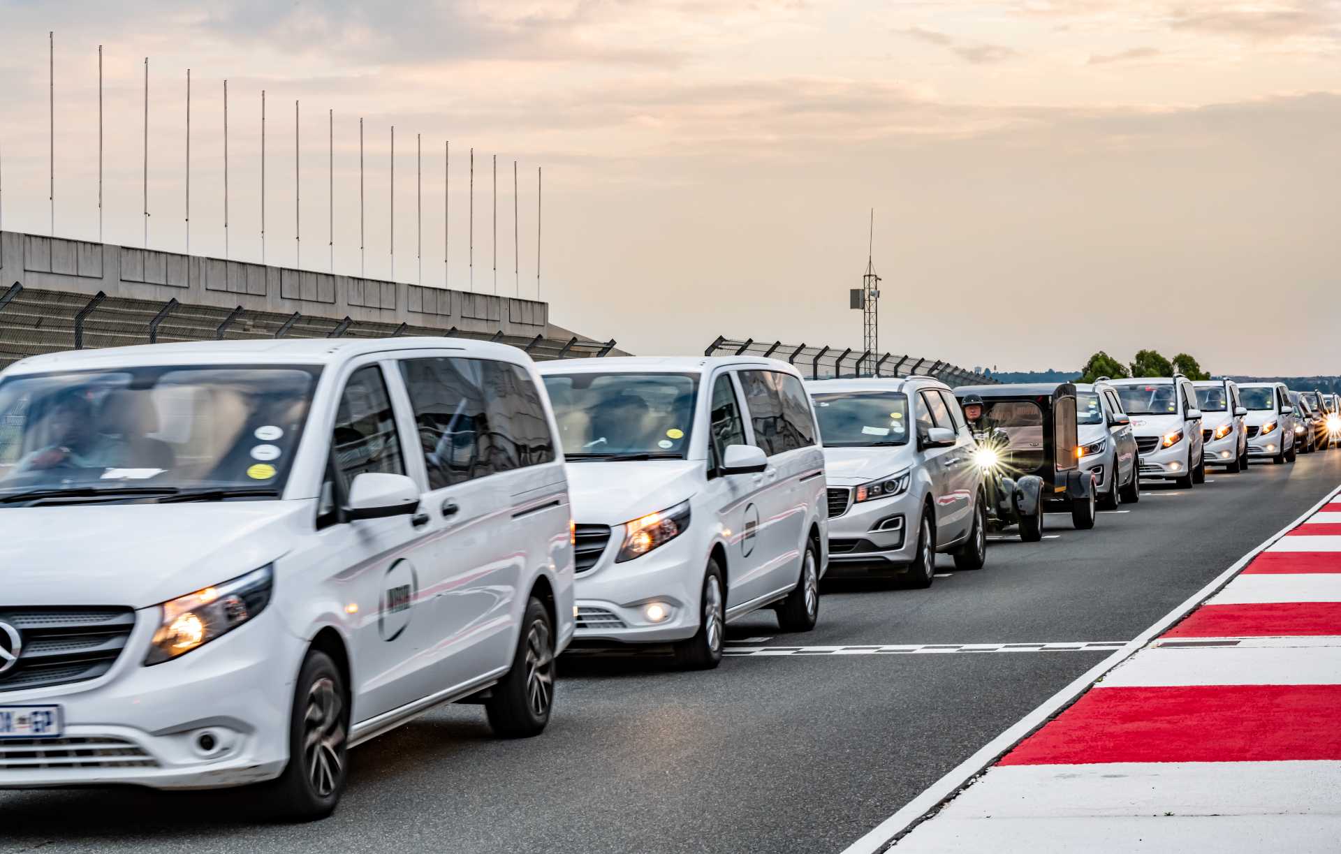 Largest parade of hearses | 吉尼斯世界纪录